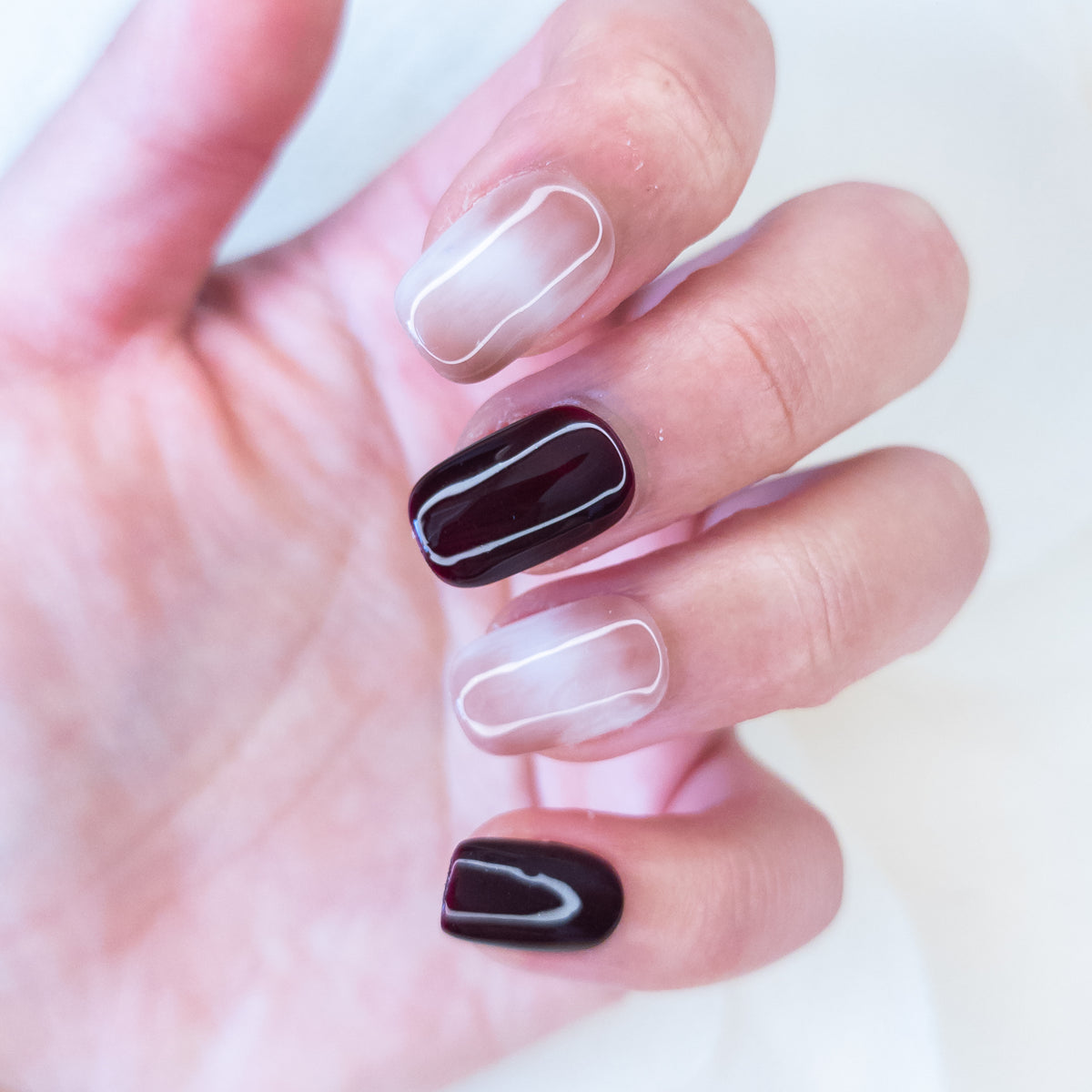 Monochrome Border Contrast Press-On Nails | DIY Salon-Quality – Helensnails